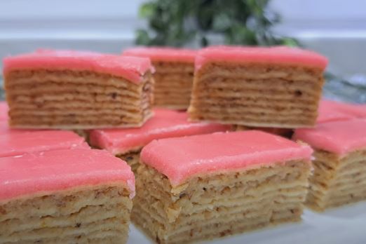 ROZEN TORTA starinska torta koja nikad ne odlazi u zaborav - Sofra.rs ROZEN TORTA starinska torta koja nikad ne odlazi u zaborav - Sofra.rs